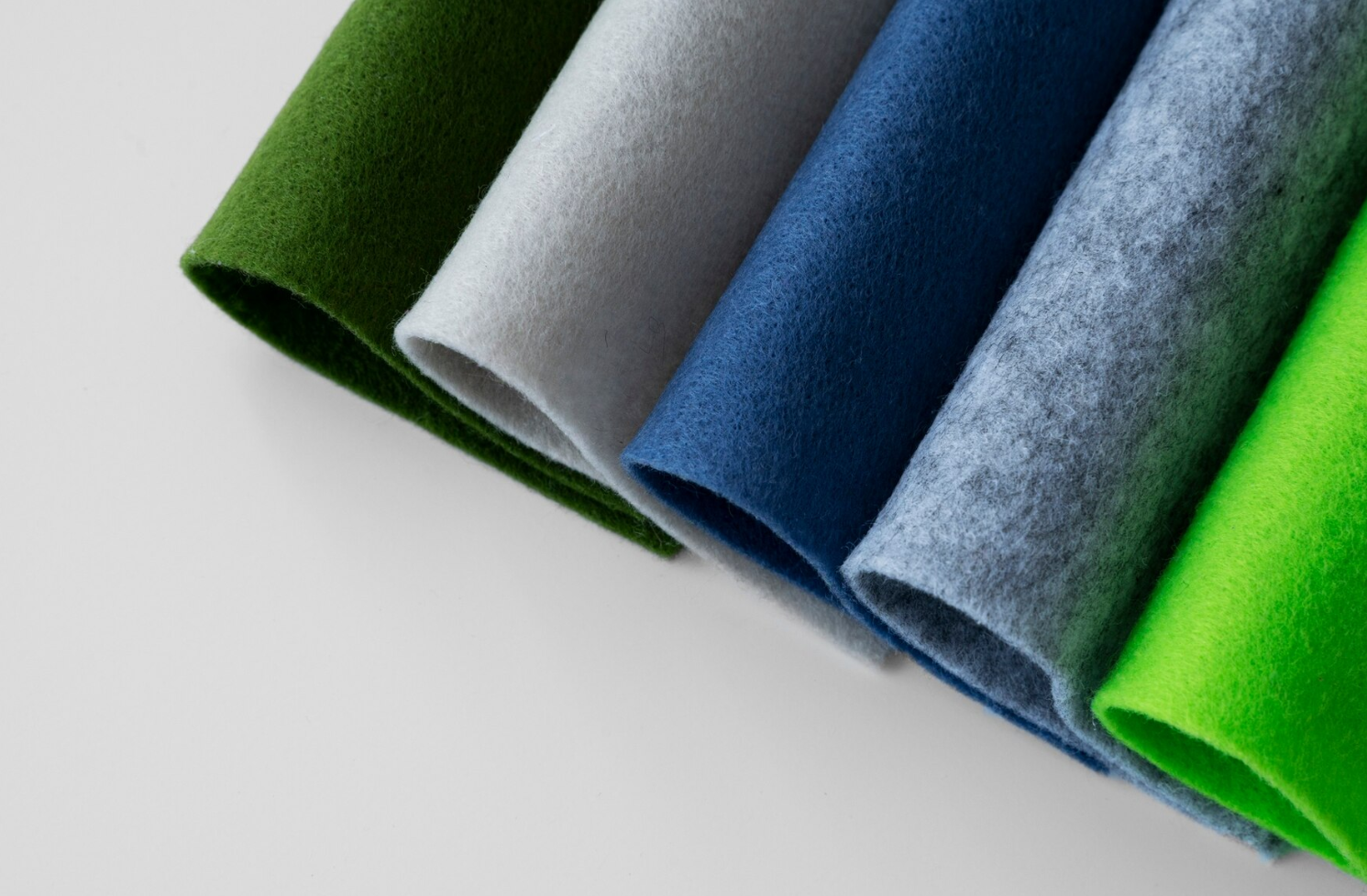 Polyester Carpet vs. Nylon Carpet: Which One Is Better?